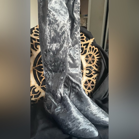 BAMBOO | Shoes | Nwts Bamboo Womens Stardom Over The Knee Boots Silver ...